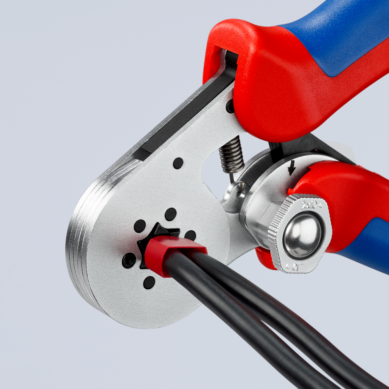 Self-Adjusting Crimping Pliers for wire ferrules With lateral access ...